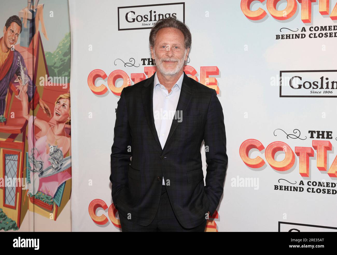 Steve Weber arrives at "The Cottage" Broadway opening night at The ...