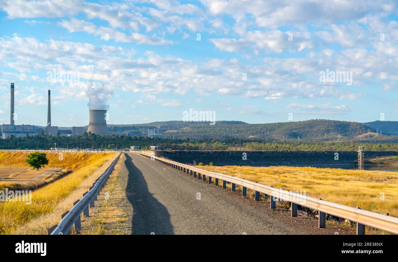 The Callide coal fired power station near Biloela in Queensland ...