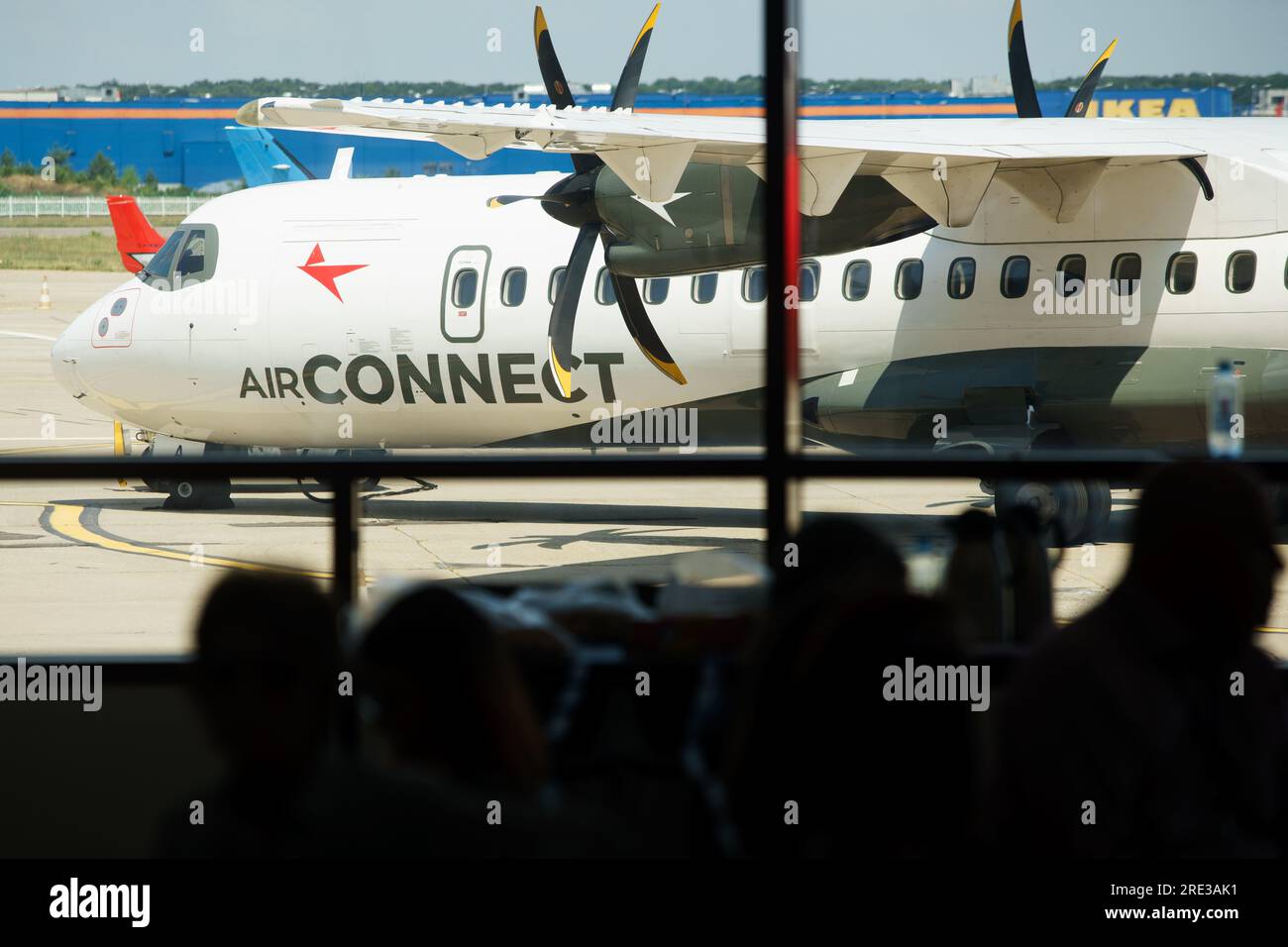 Airconnect aircraft hi-res stock photography and images - Alamy