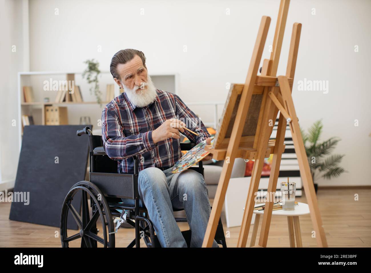 Mature master painter disability hi-res stock photography and images ...