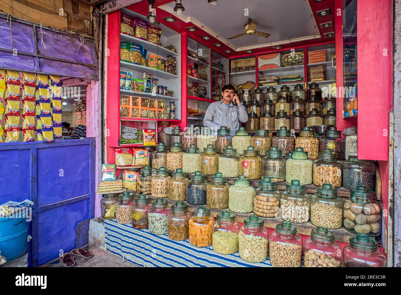 Durga bari hi-res stock photography and images - Alamy