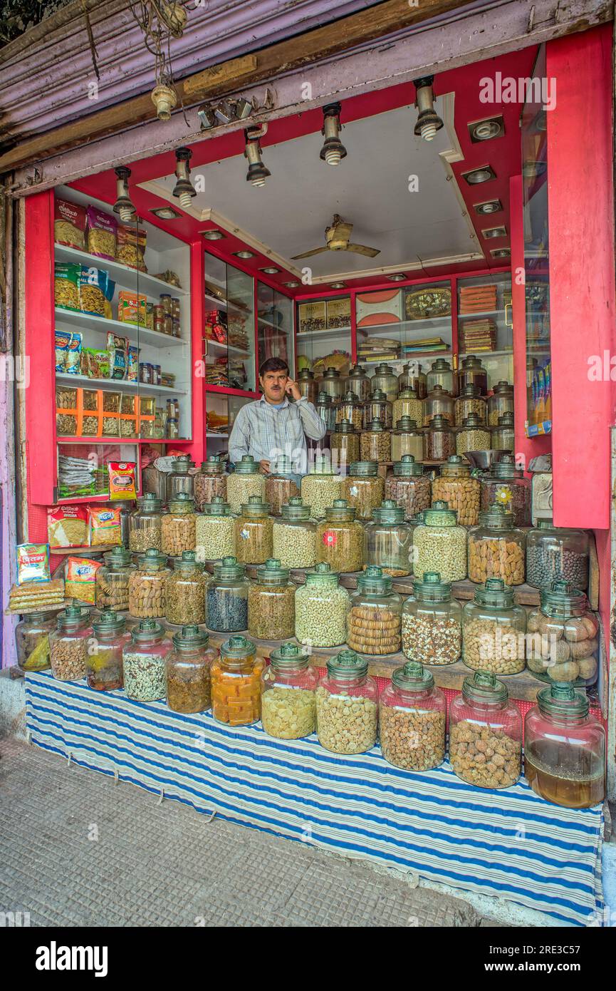 Durga bari hi-res stock photography and images - Alamy