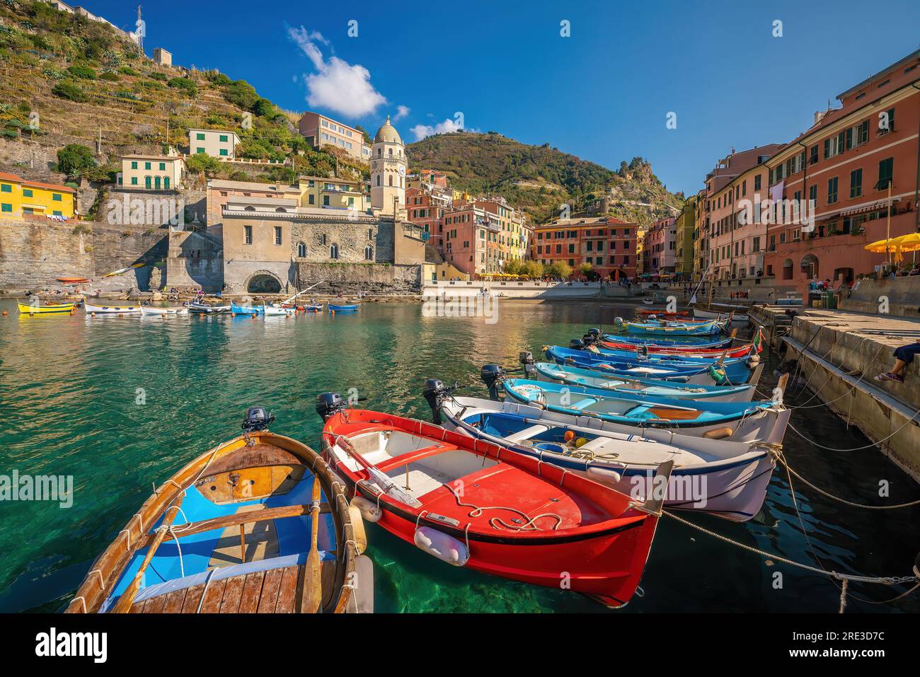 Colorful cityscape of buildings over Mediterranean sea, Europe, Cinque ...