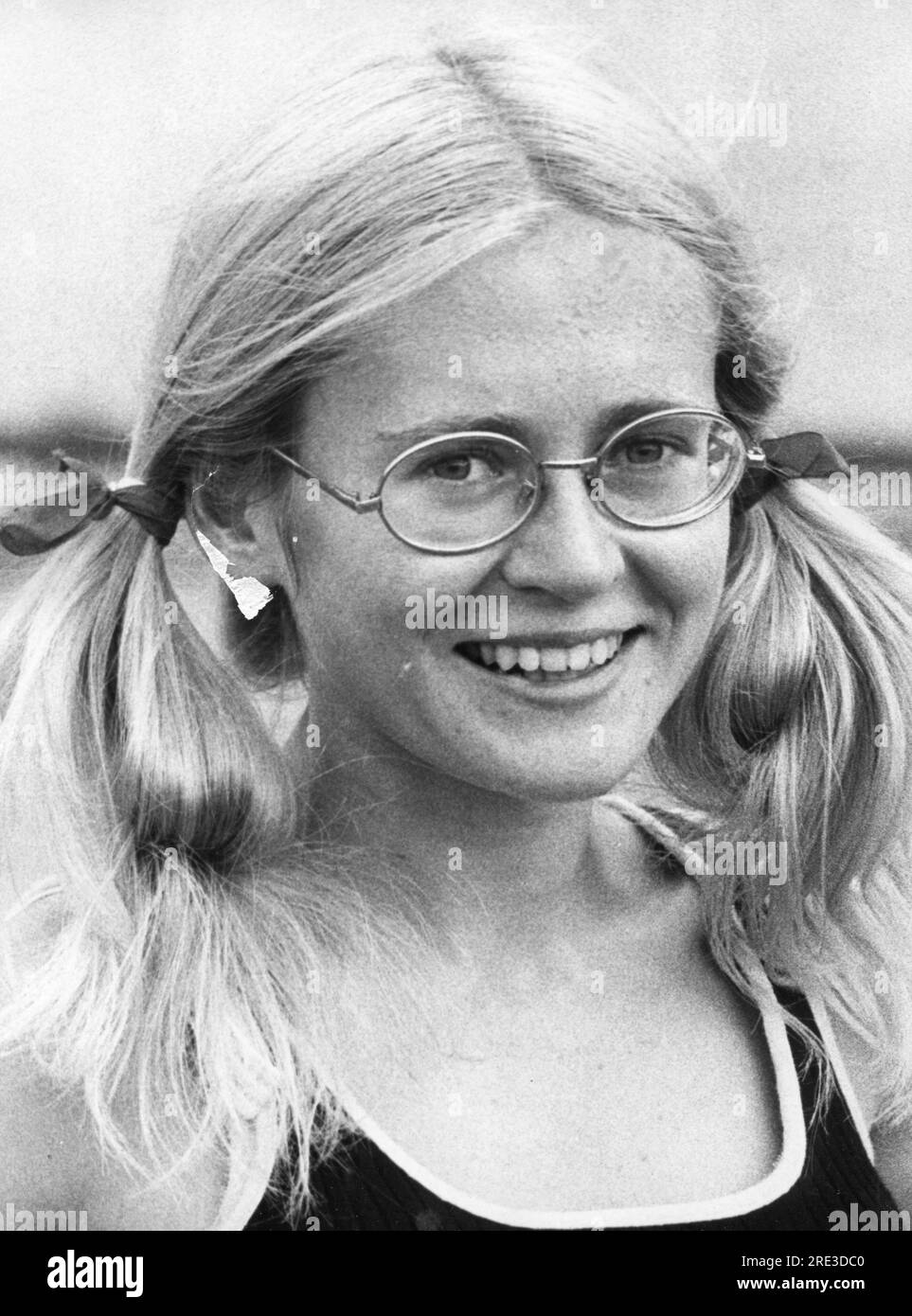 Trifocal lenses hi-res stock photography and images - Alamy