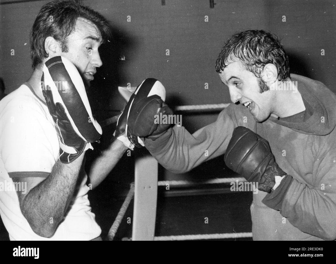 Amateur boxing hi-res stock photography and images - Alamy