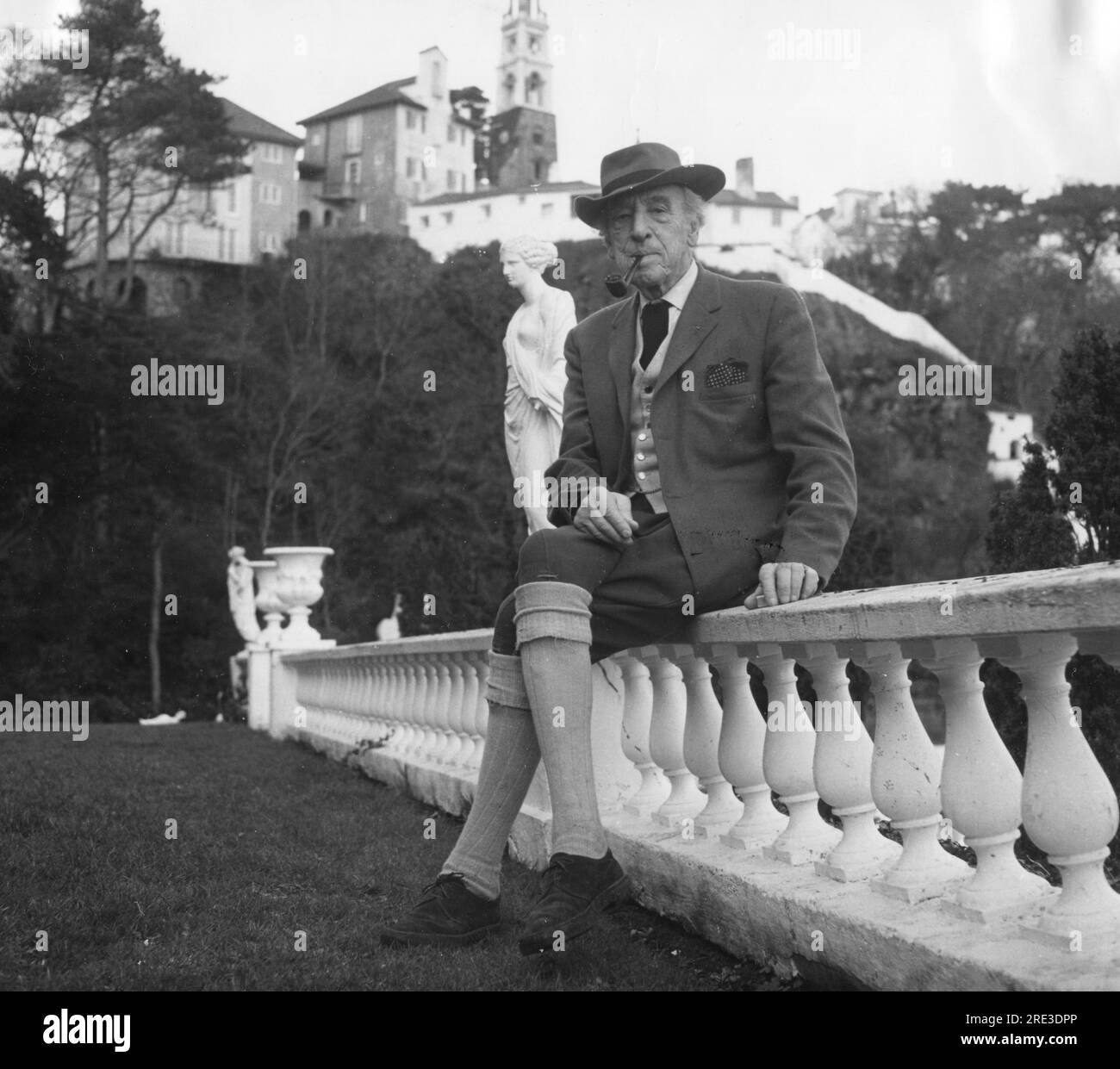 By british architect Black and White Stock Photos & Images - Alamy