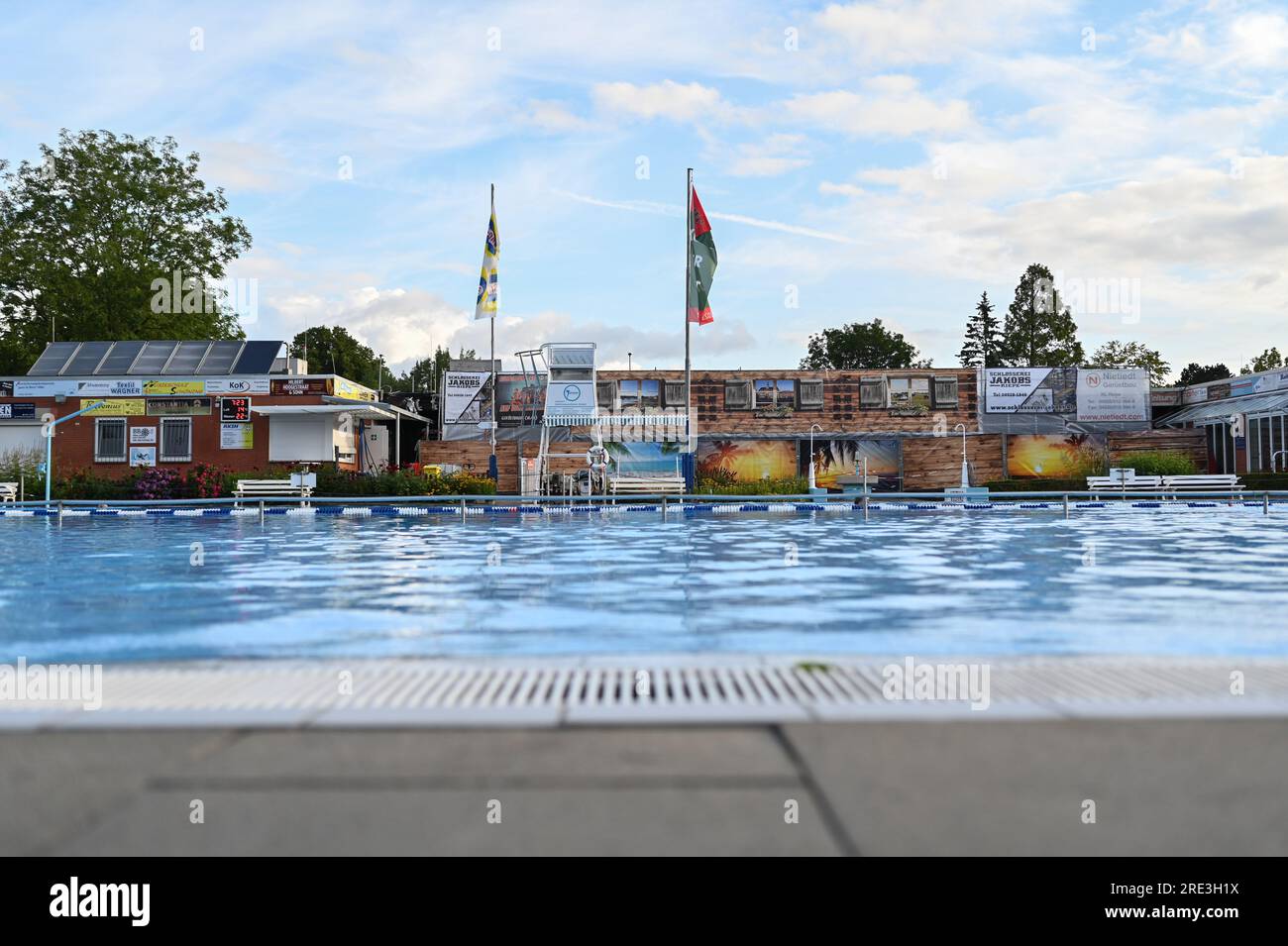 Emden, Germany. 25th July, 2023. A view across the pool to the ruined ...