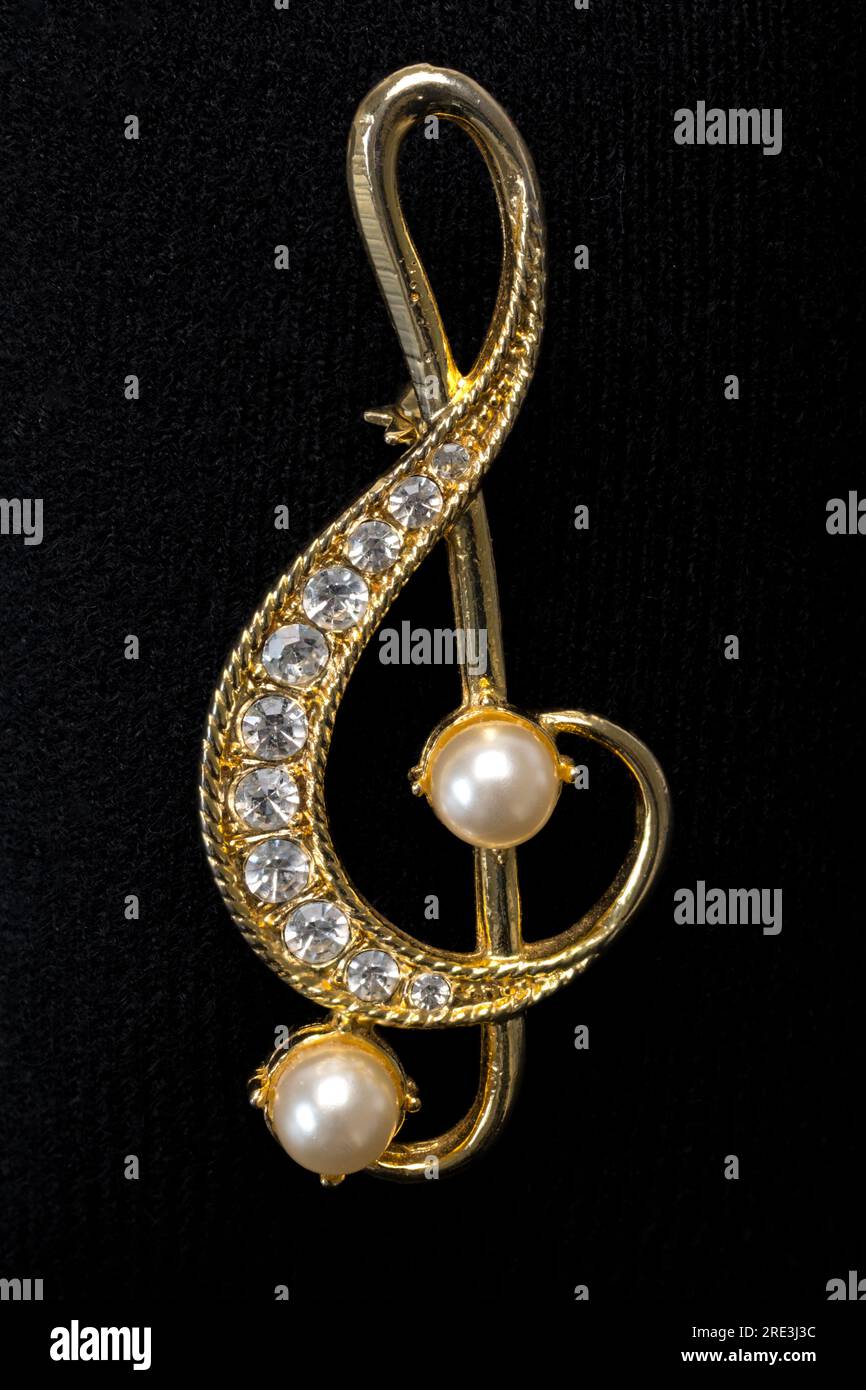 Antique kilt clasp or shawl clasp in gold with two pearls and eleven ...