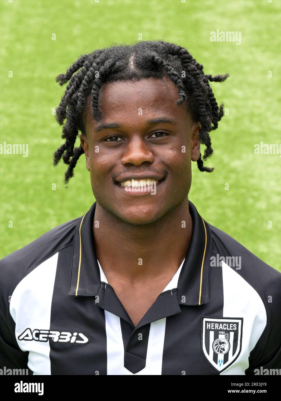 Hairstyle 2023 2024 hi-res stock photography and images - Alamy