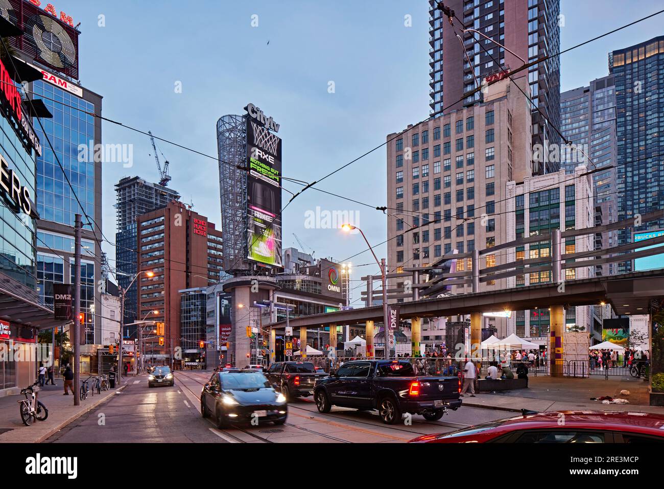 Yonge Dundas Square Toronto Stock Photo - Alamy