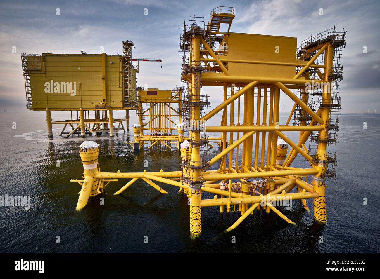 Process of building offshore power production/distribution plant in the ...