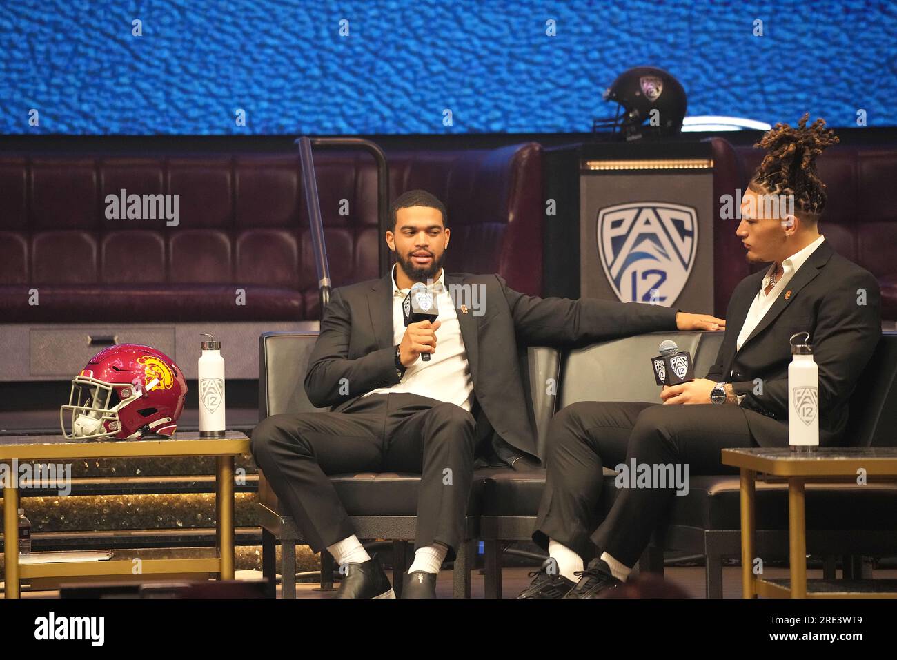 USC 2022 Heisman winning quarterback Caleb Williams (left) and ...
