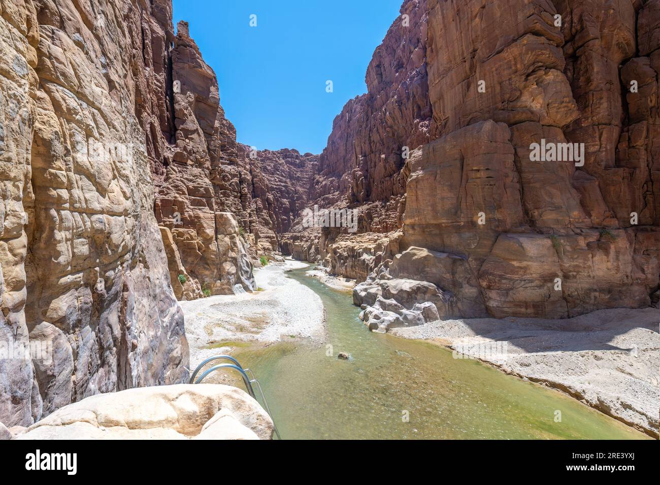 Wadi mujib geology hi-res stock photography and images - Alamy