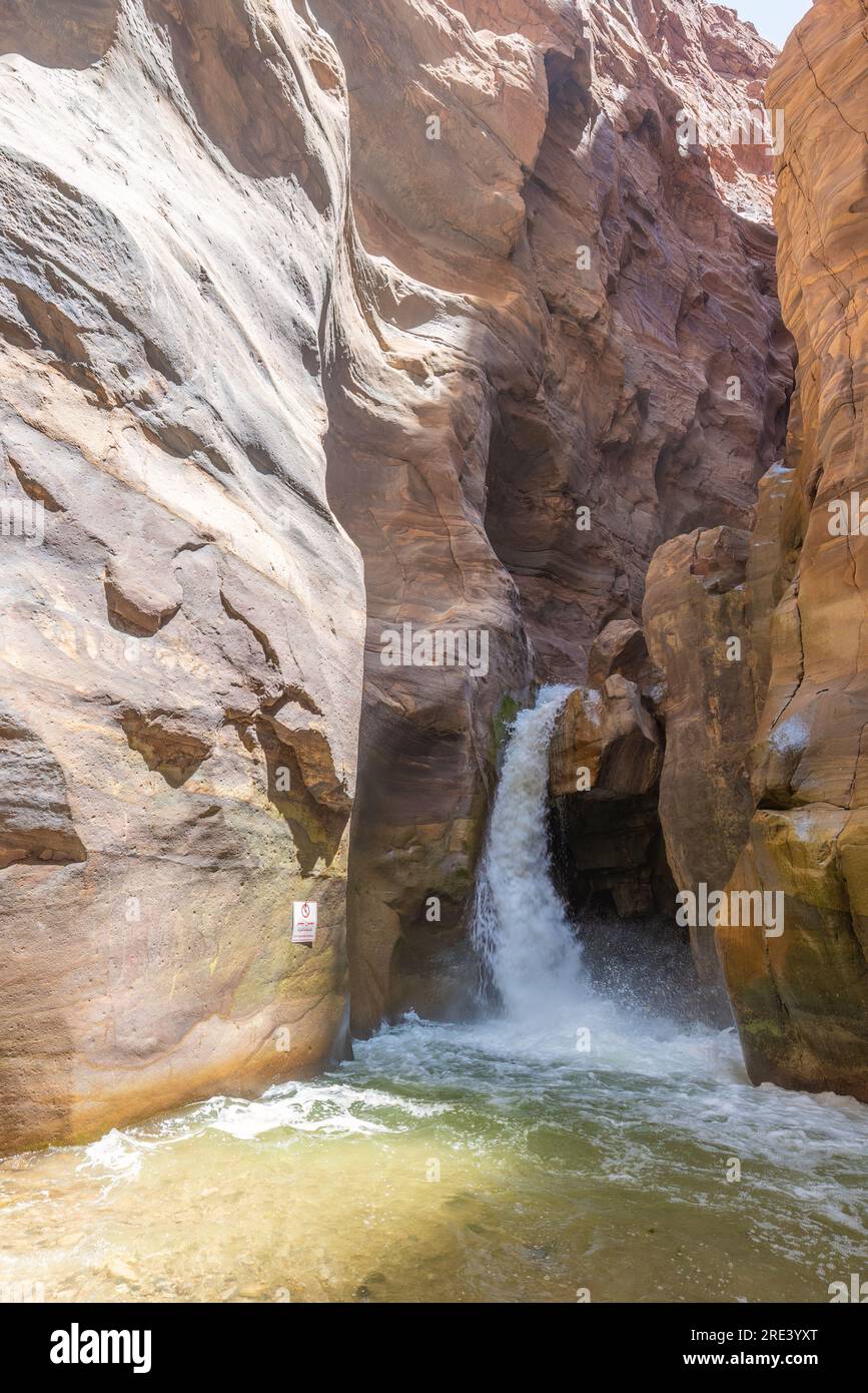 Wadi mujib geology hi-res stock photography and images - Alamy