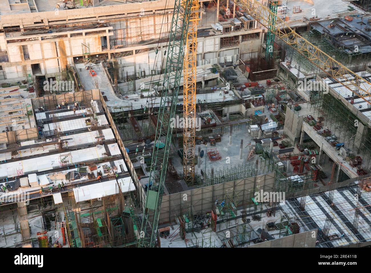 Construction workers build a big building Stock Photo - Alamy