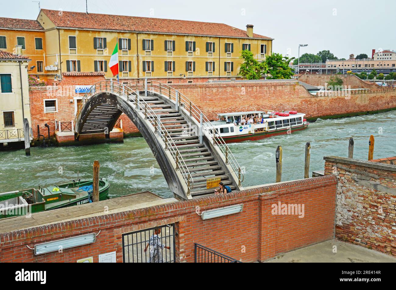 View from the Liberty Bridge to the footbridge near the State Police in ...