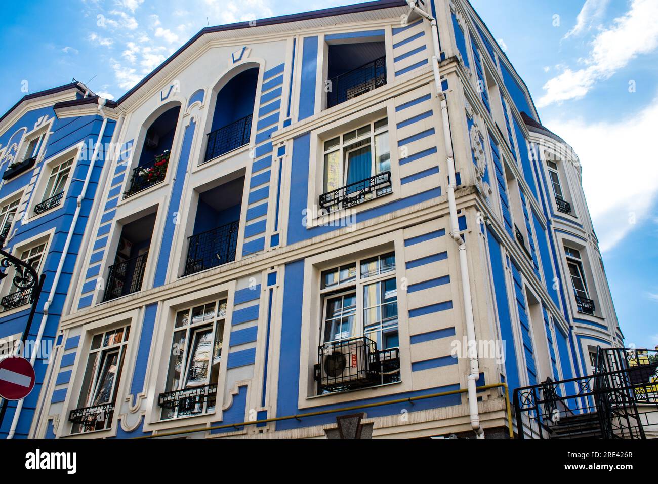 Facade of building in Kiev Vozdvizhenka, The Oligarch's Ghost Town ...