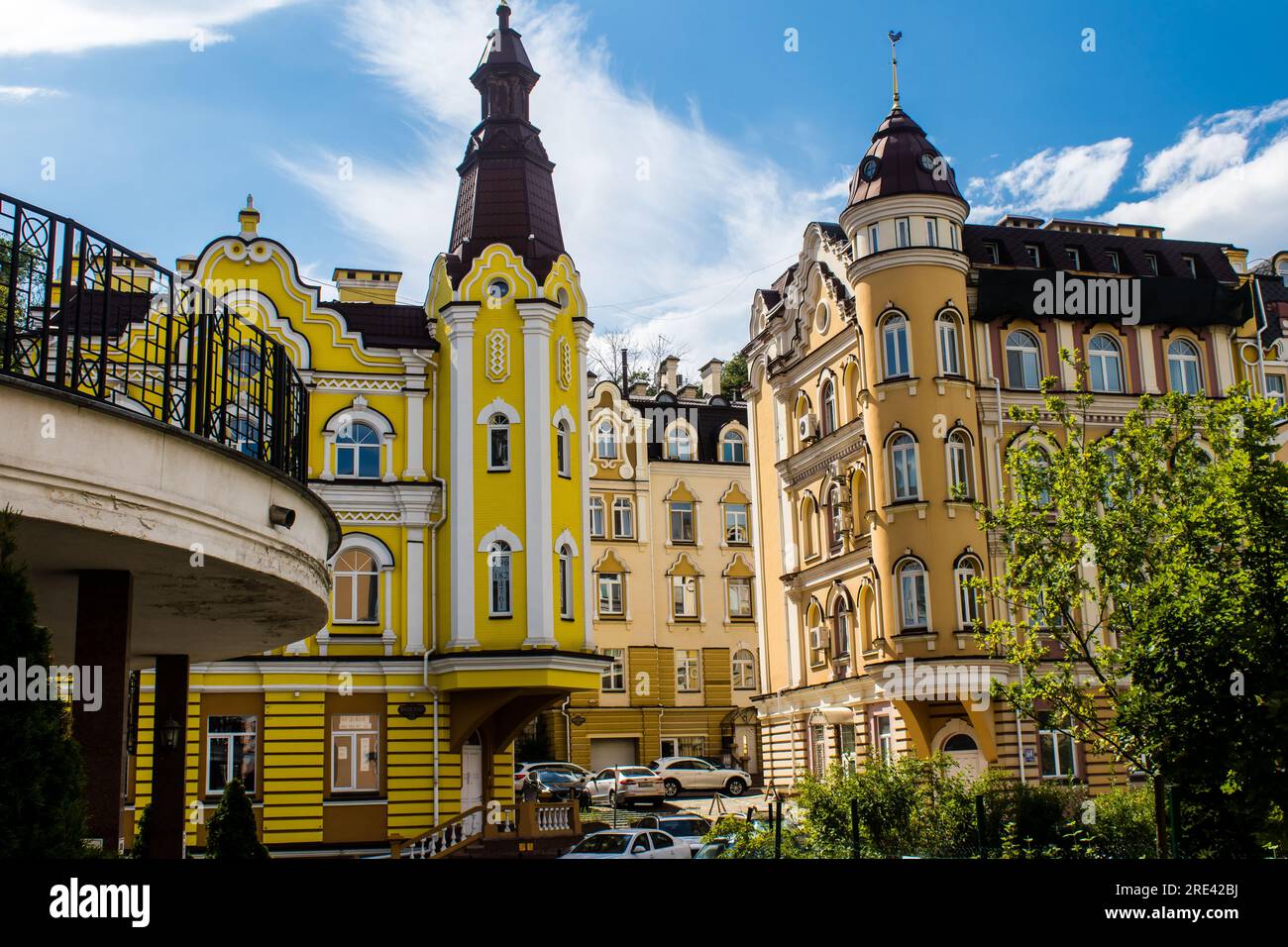 Facade of building in Kiev Vozdvizhenka, The Oligarch's Ghost Town ...
