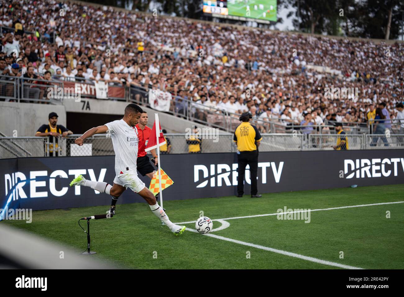 Real madrid takes corner hi-res stock photography and images - Alamy
