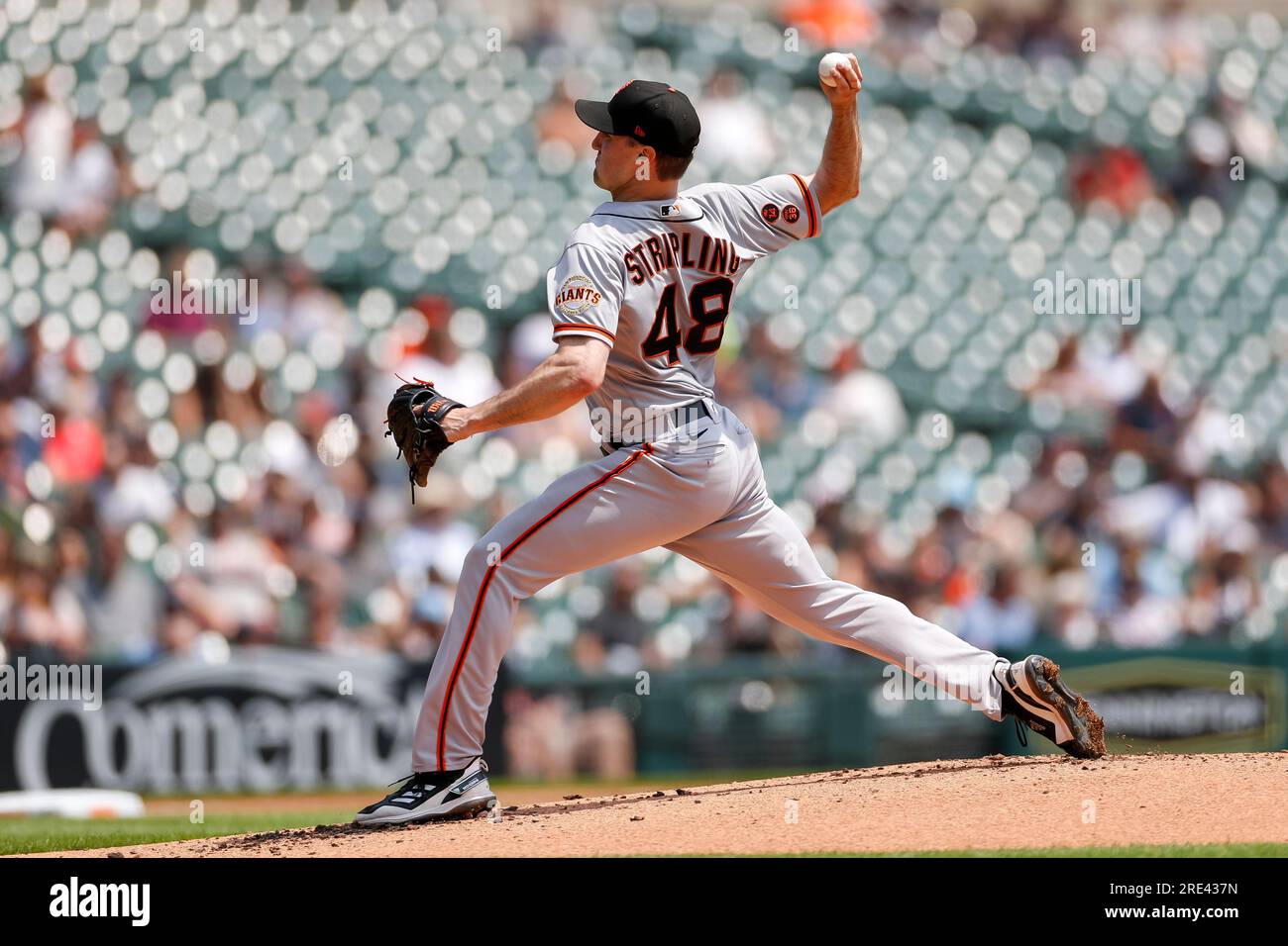 San Francisco Giants starting pitcher Ross Stripling (48) throws to the ...