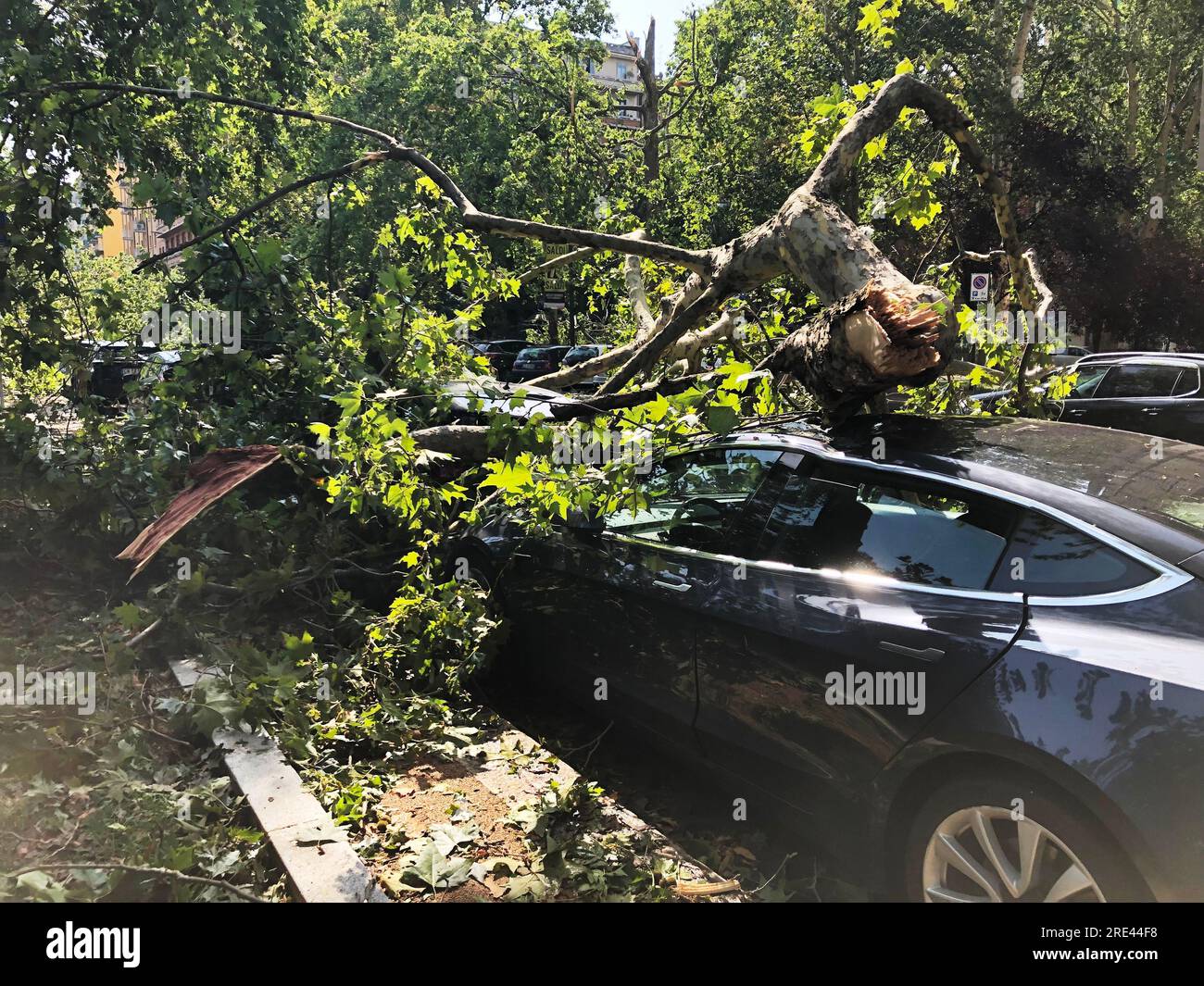 Milan, . 25th July, 2023. Milan, 25-07-2023 Extremely bad weather ...