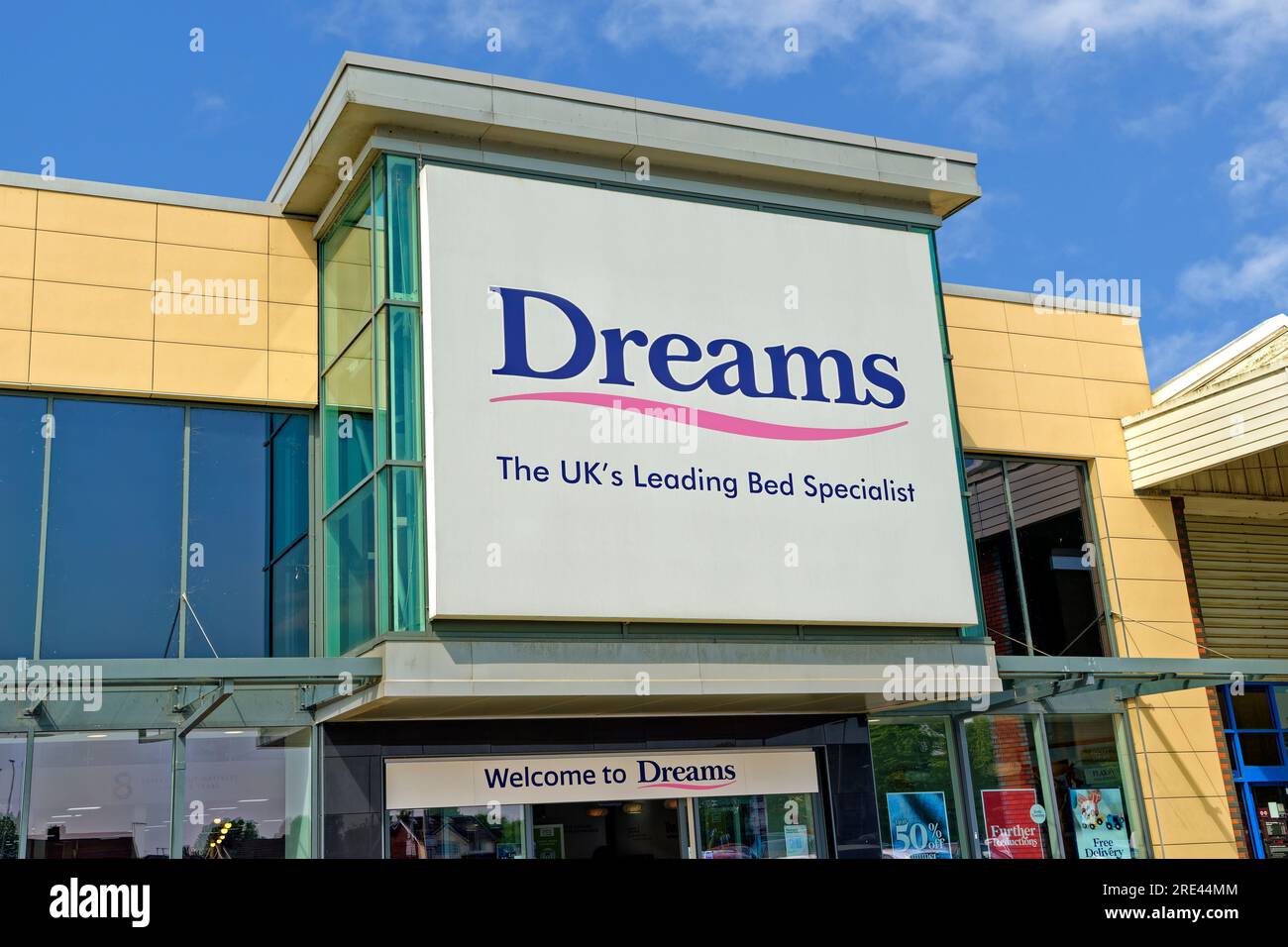 Bedding store hi-res stock photography and images - Alamy