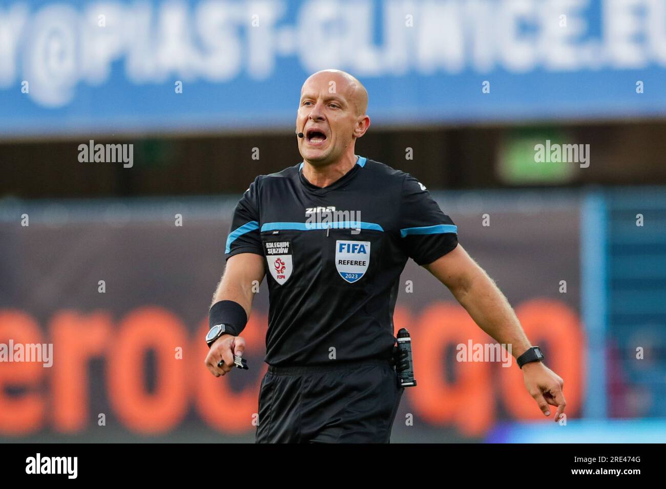 Polish referee hi-res stock photography and images - Alamy