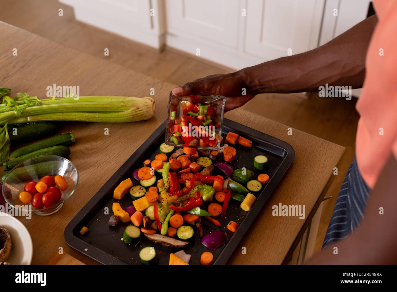 Man eat meal hi-res stock photography and images - Alamy