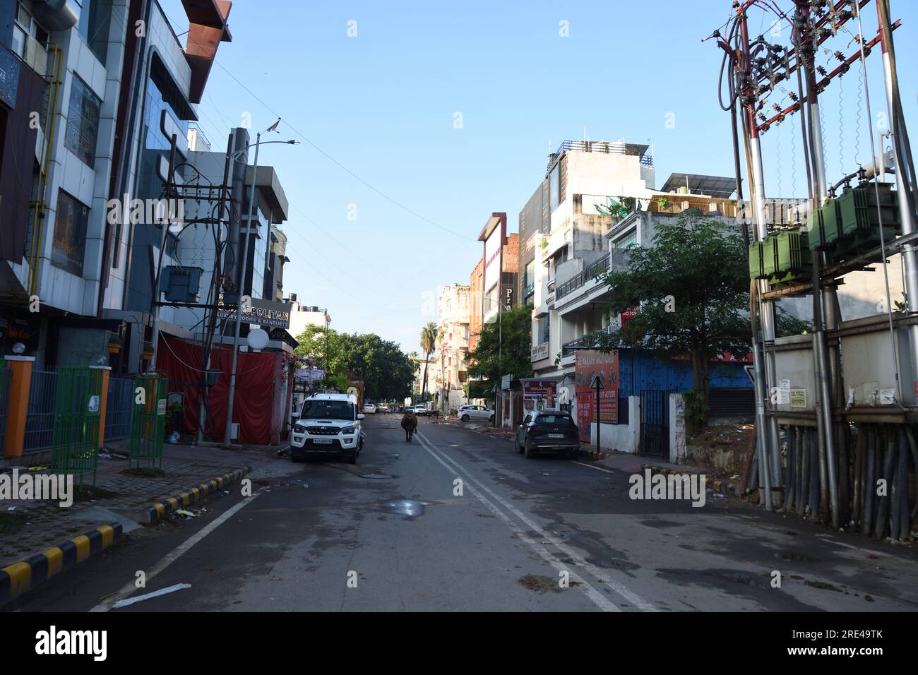 Unidentified road. Civil Lines, Prayagraj (Allahabad) Uttar Pradesh ...