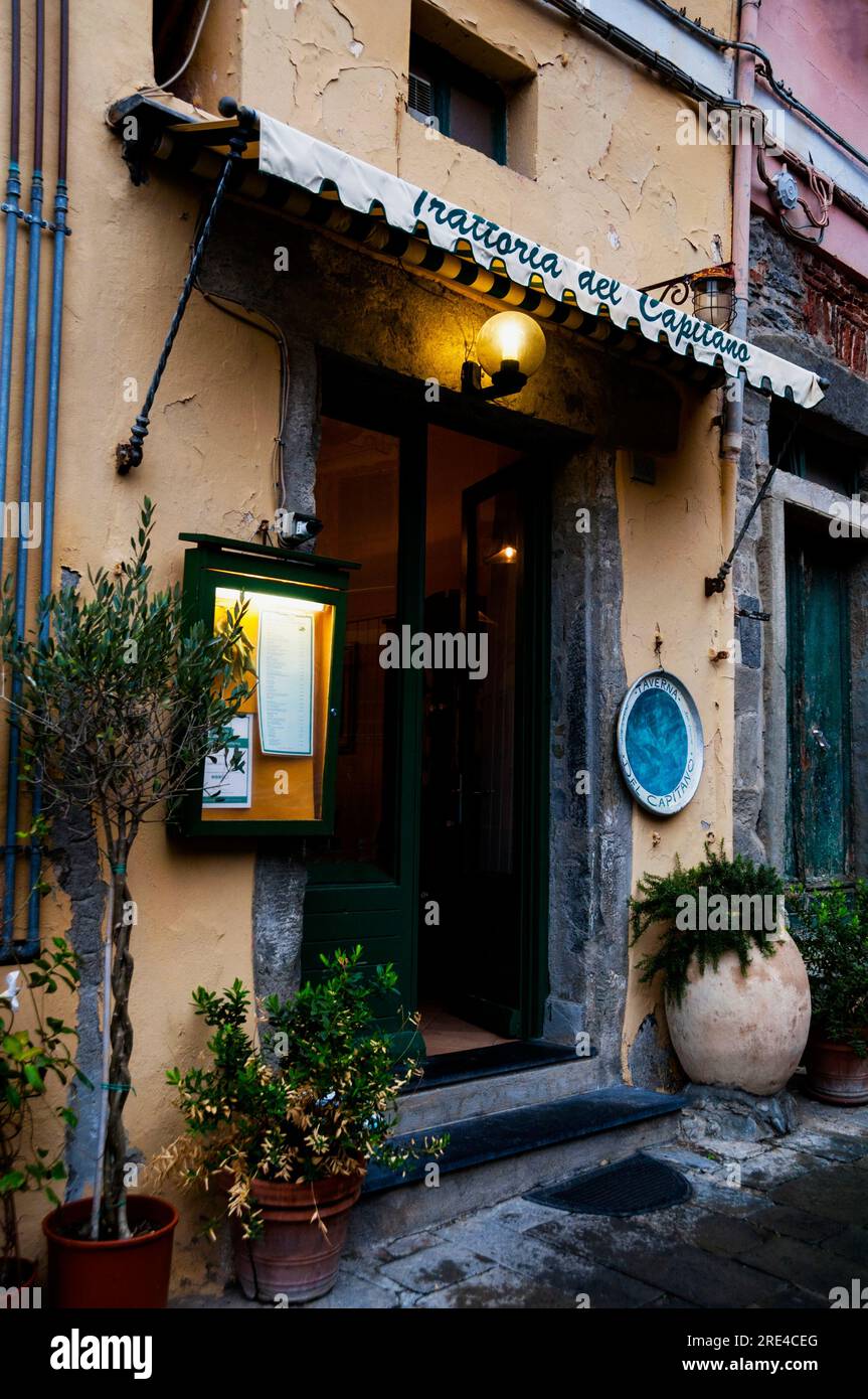 Taverna del ristorante hi-res stock photography and images - Alamy