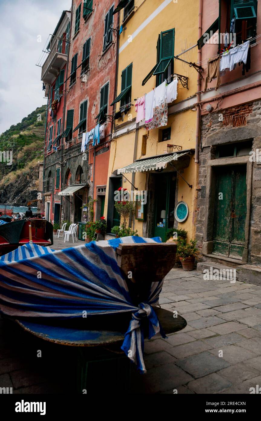 Piazza Guglielmo Marconi in the Italian fishing village of Vernazza ...