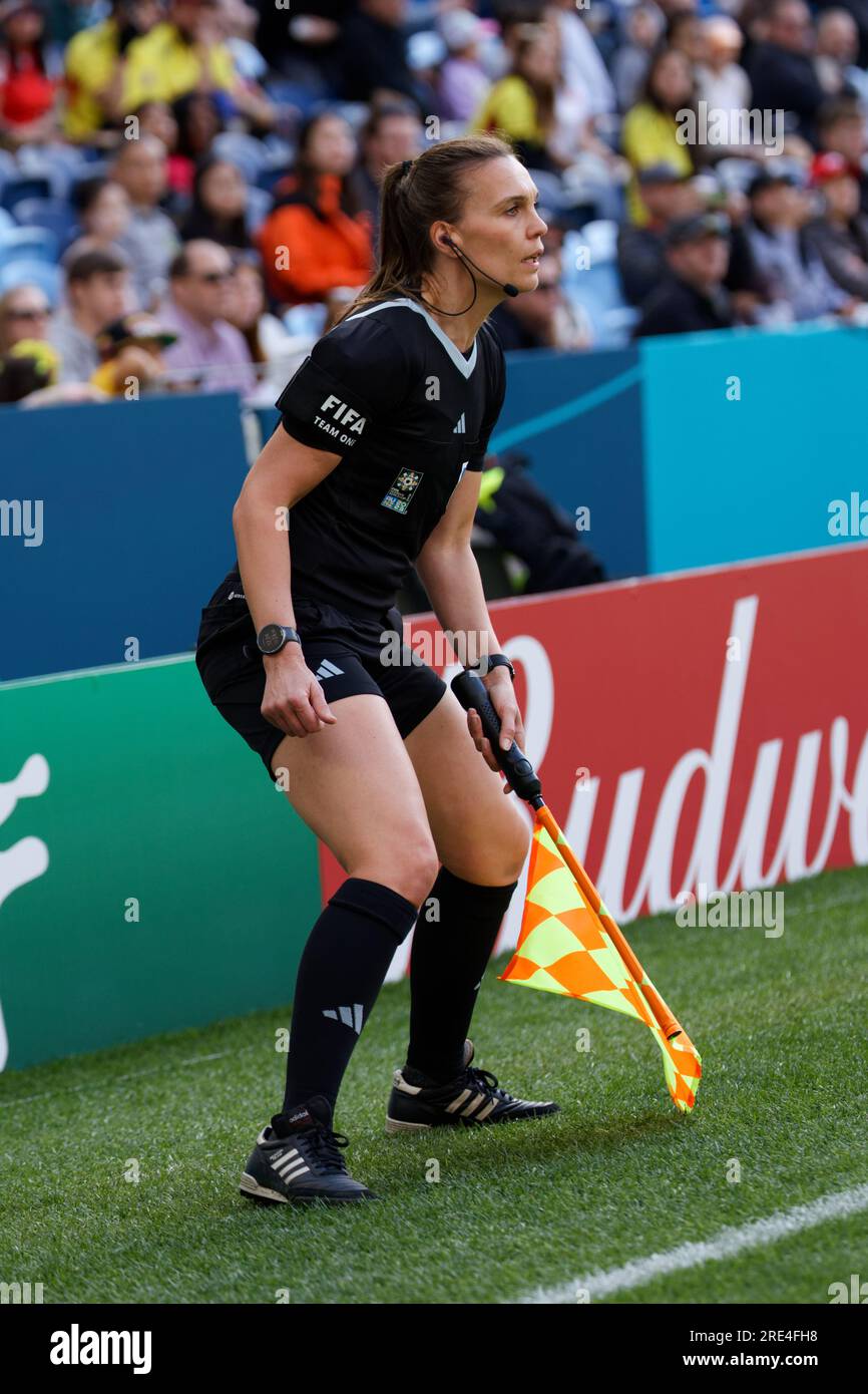 Sydney, Australia. 25th July, 2023. Assistant referee, Natalie Aspinall ...