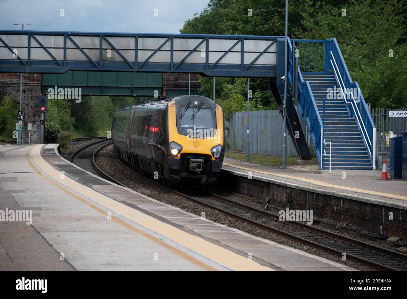 CrossCountry Voyager diesel train passing through Hatton station ...