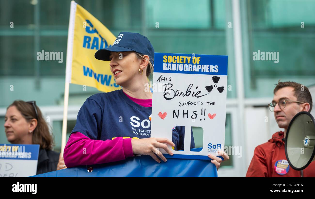 London, UK. 25 July 2023. Radiographers at a picket line outside ...