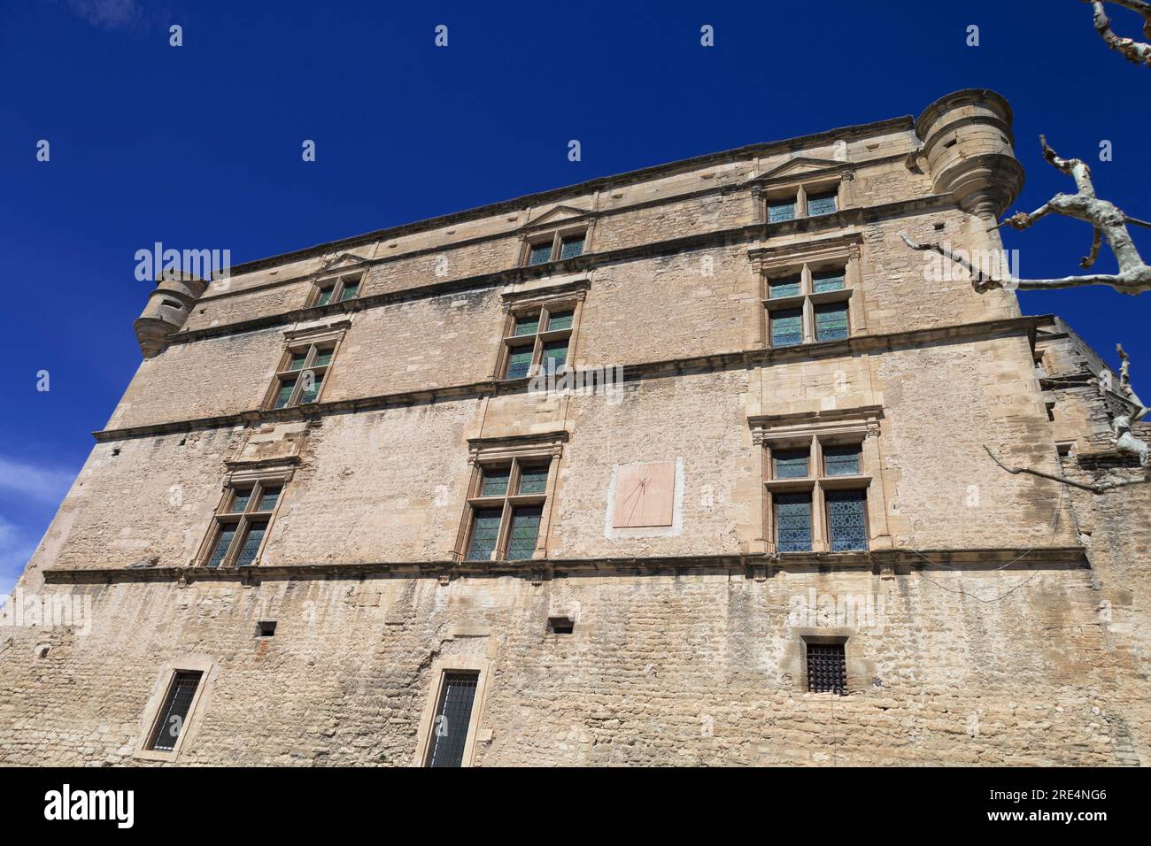 Chateau de Gordes, Gordes, Provence, France Stock Photo - Alamy