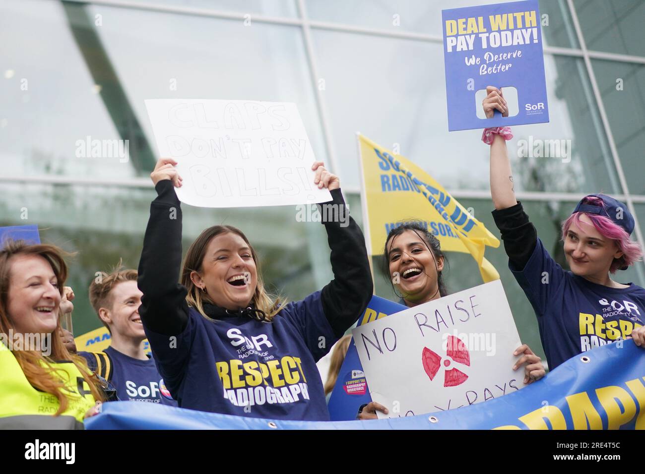 University college hospital radiographers hi-res stock photography and ...
