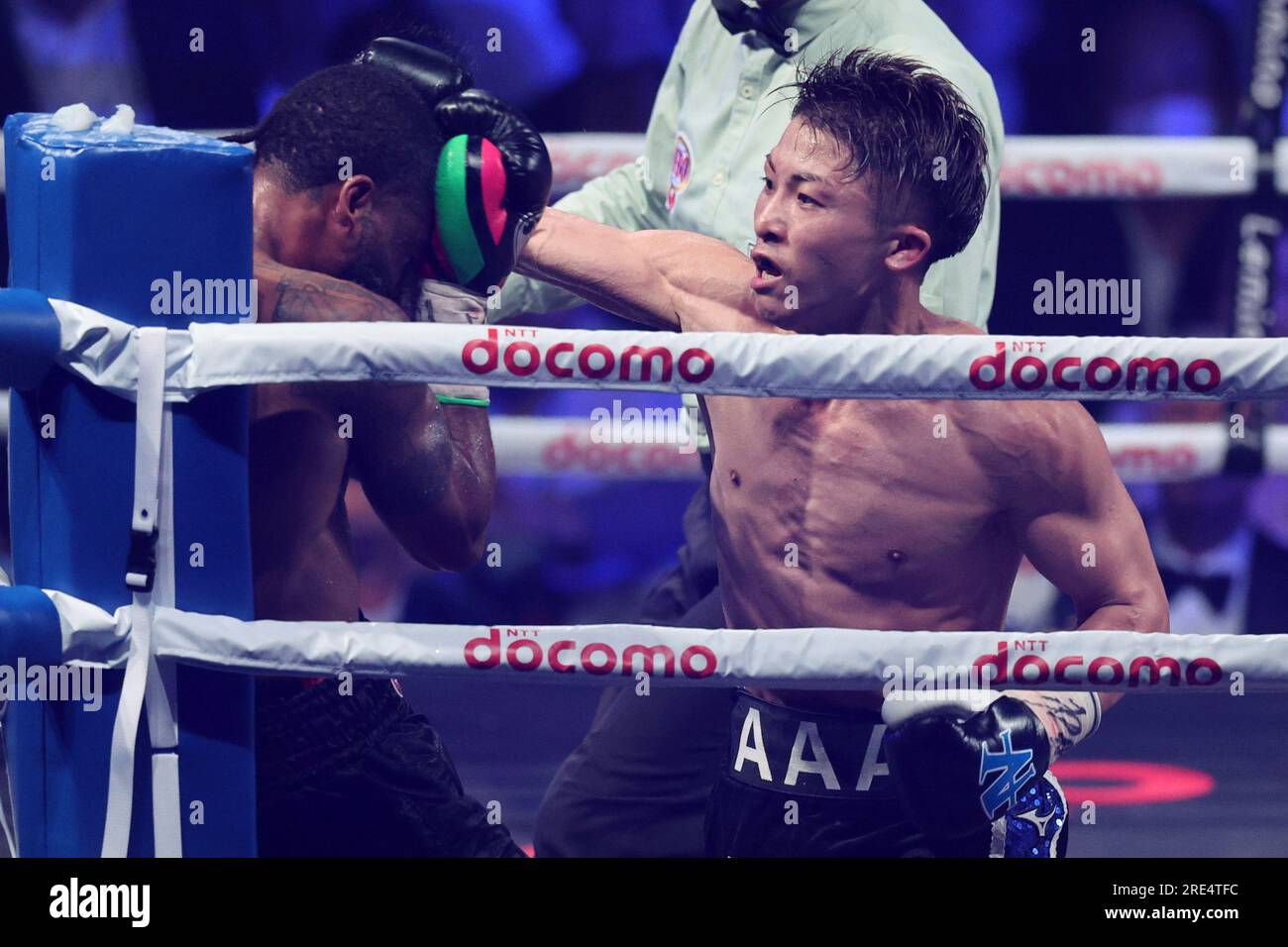 Naoya Inoue of Japan throws a punch against Stephen Fulton Jr. of ...