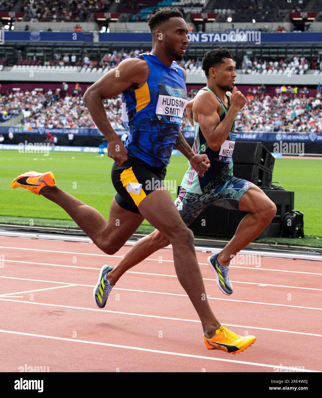 Matthew Hudson-Smith of GB & NI and Wayde Van Niekerk of South Africa ...