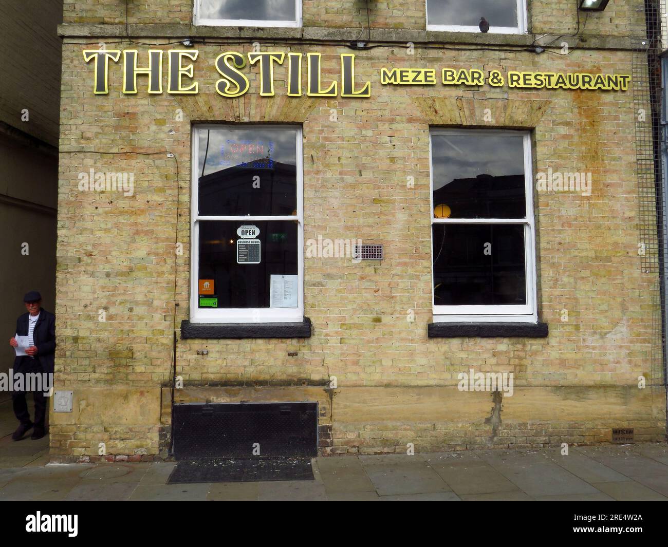 Building still standing hi-res stock photography and images - Alamy