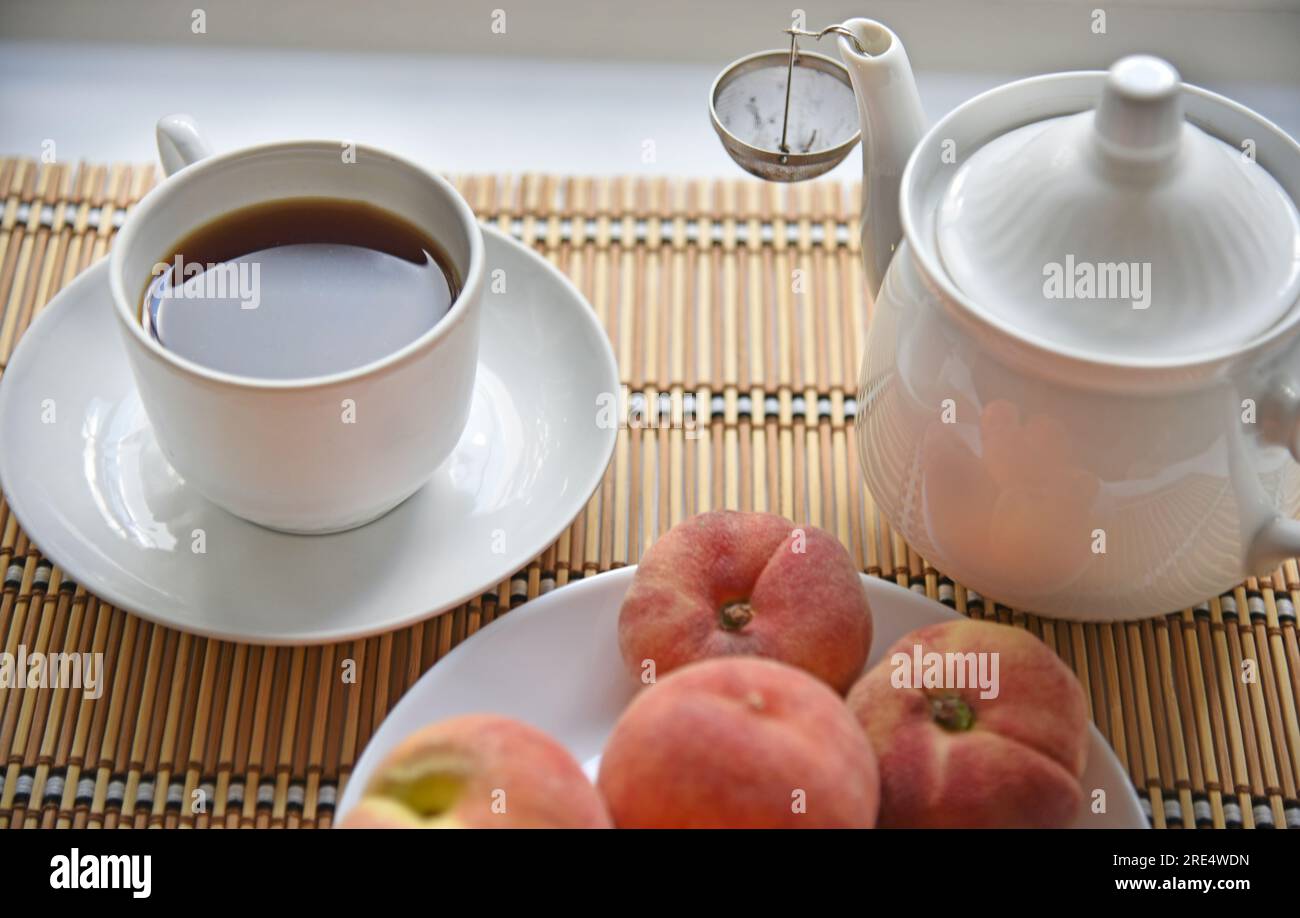 Teapots group hi-res stock photography and images - Alamy