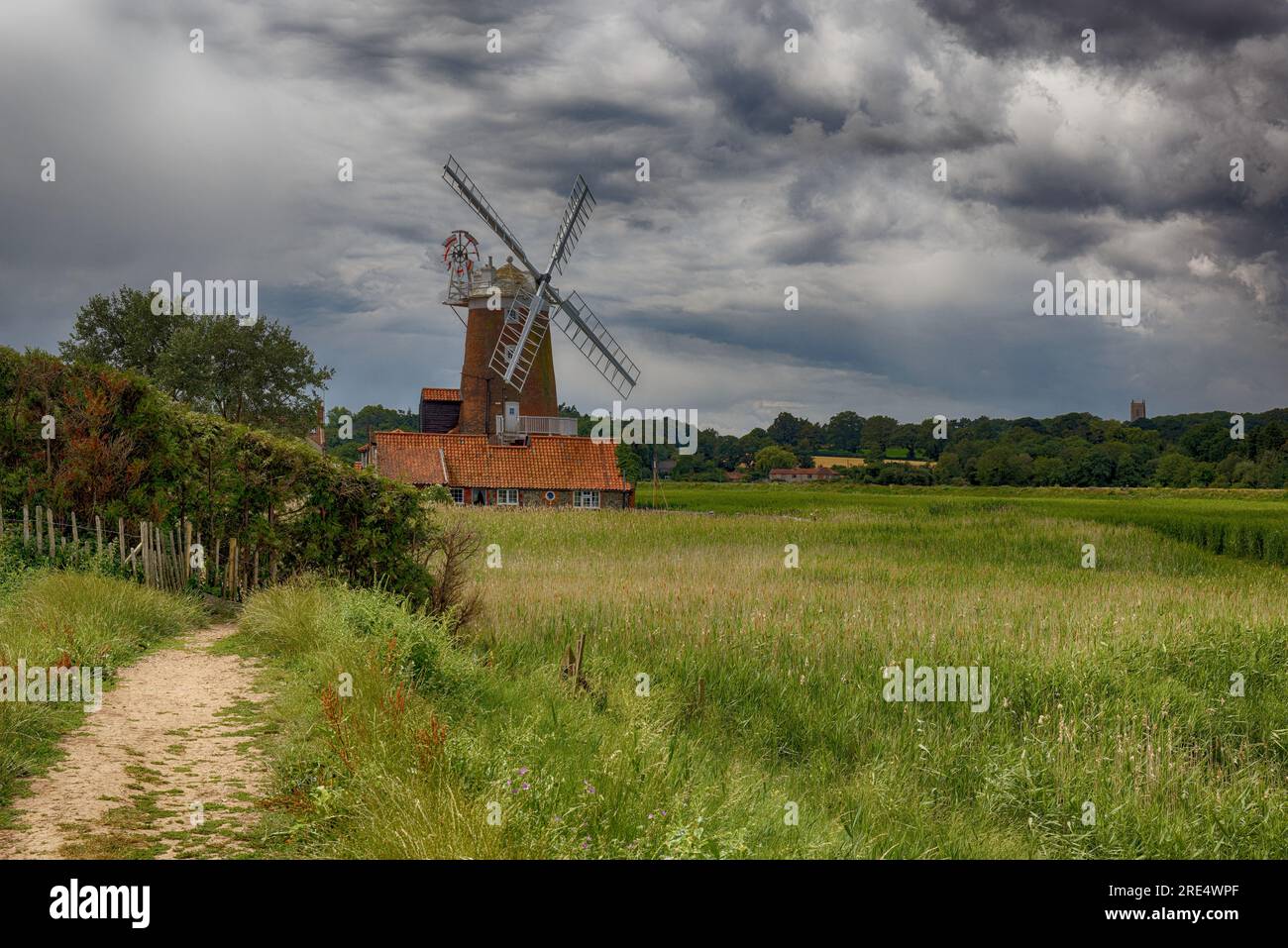 Windmill at weybourne hi-res stock photography and images - Alamy