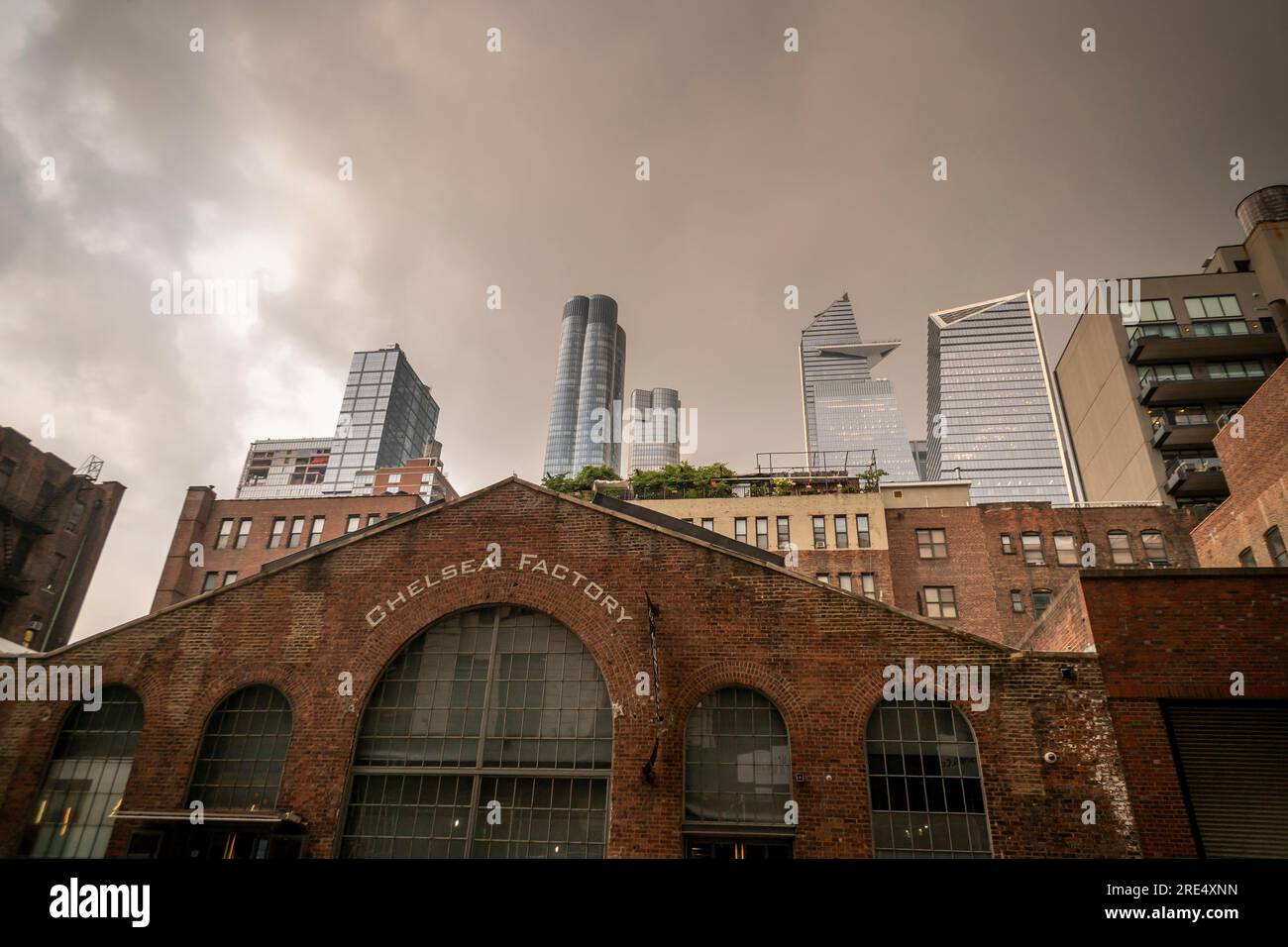 Hudson Yards and surrounding development looms over older Chelsea ...