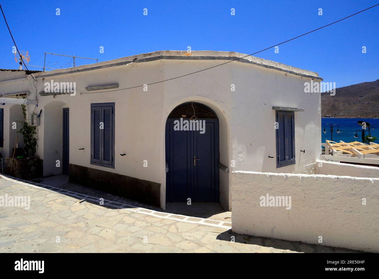 Whitewashed house greece hi-res stock photography and images - Alamy