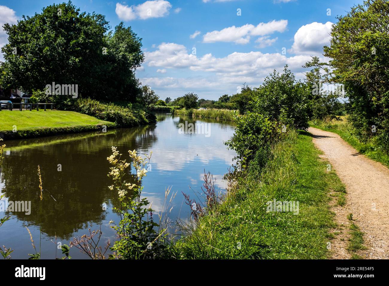 the Leeds - Liverpool canal is 127 miles long Stock Photo - Alamy