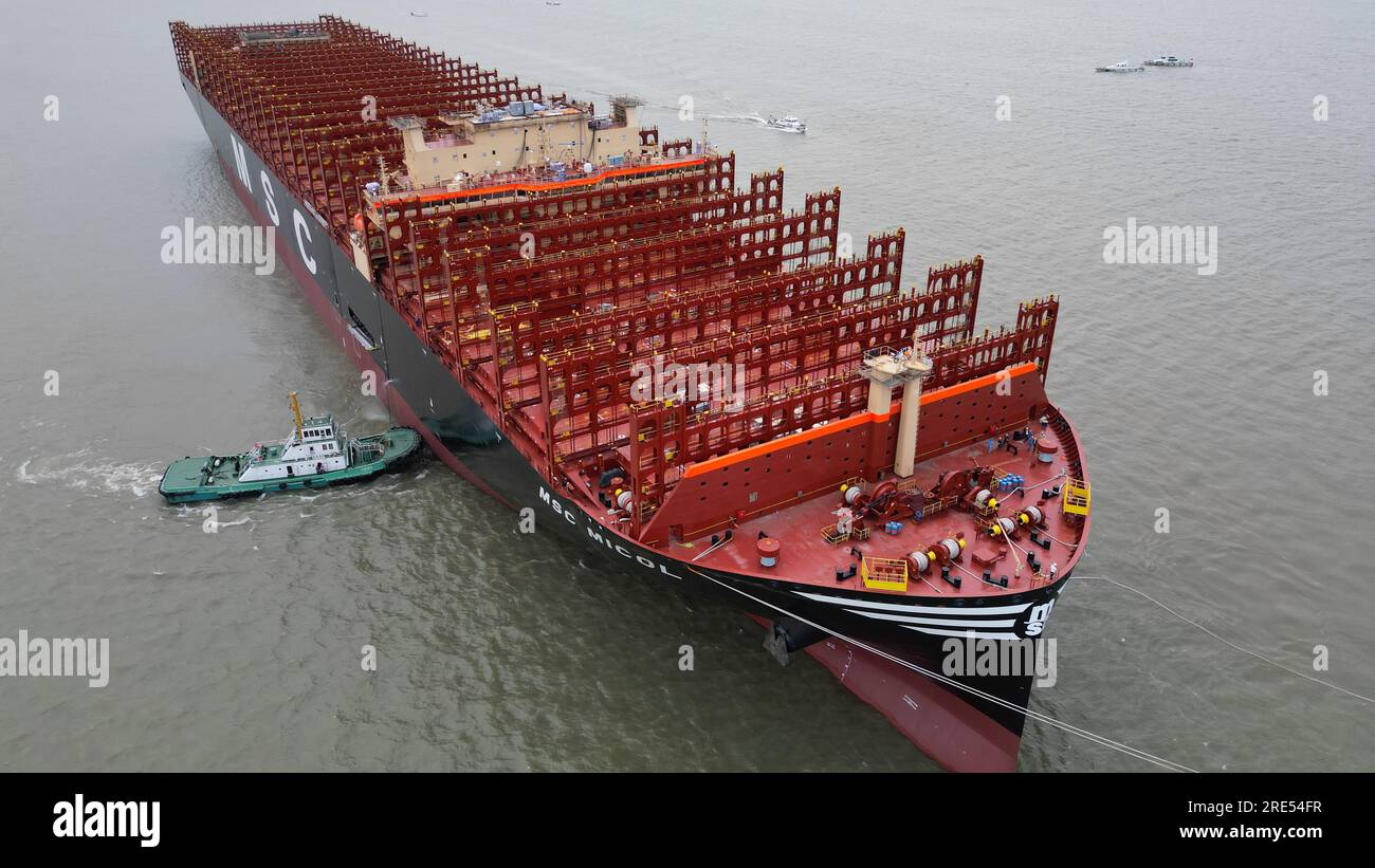 SUZHOU, CHINA - JULY 25, 2023 - "Xinfu 108" off mooring into the ...