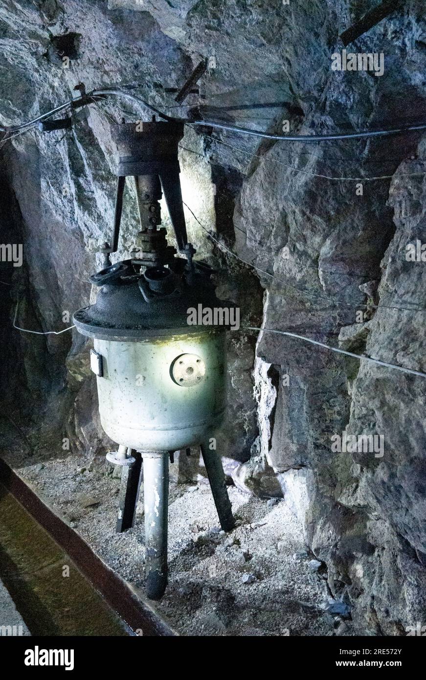 Uranium processing device hi-res stock photography and images - Alamy