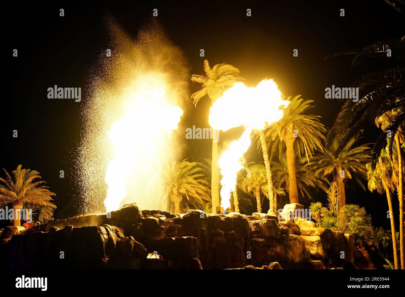 Desert volcano nevada hi-res stock photography and images - Alamy