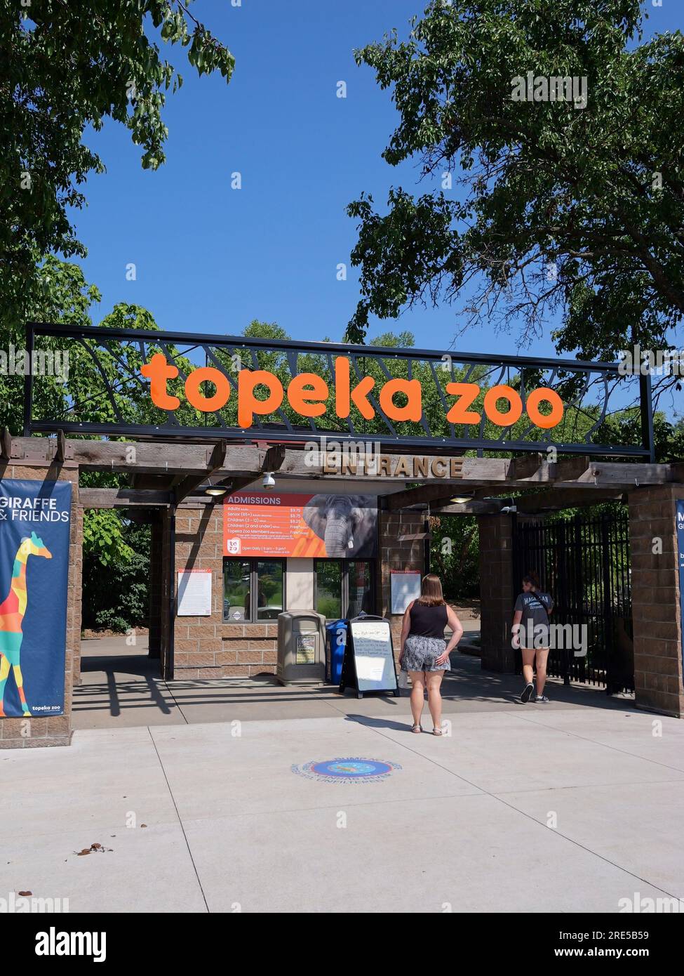 Topeka, Kansas - July 22, 2023: Topeka Zoo Entrance Gate Stock Photo ...