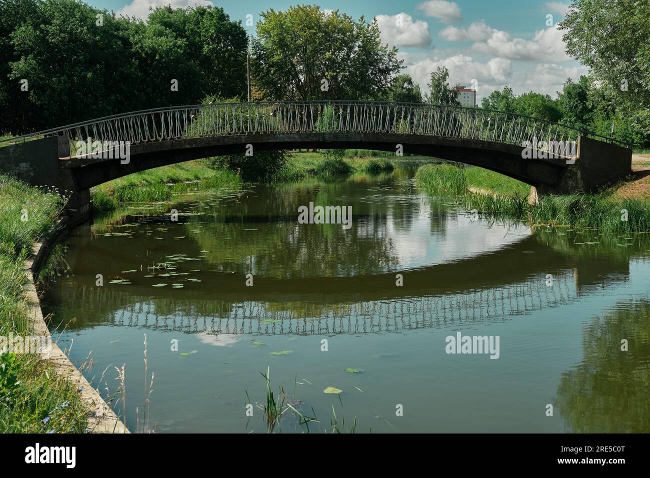 Bow bridge in central hi-res stock photography and images - Alamy