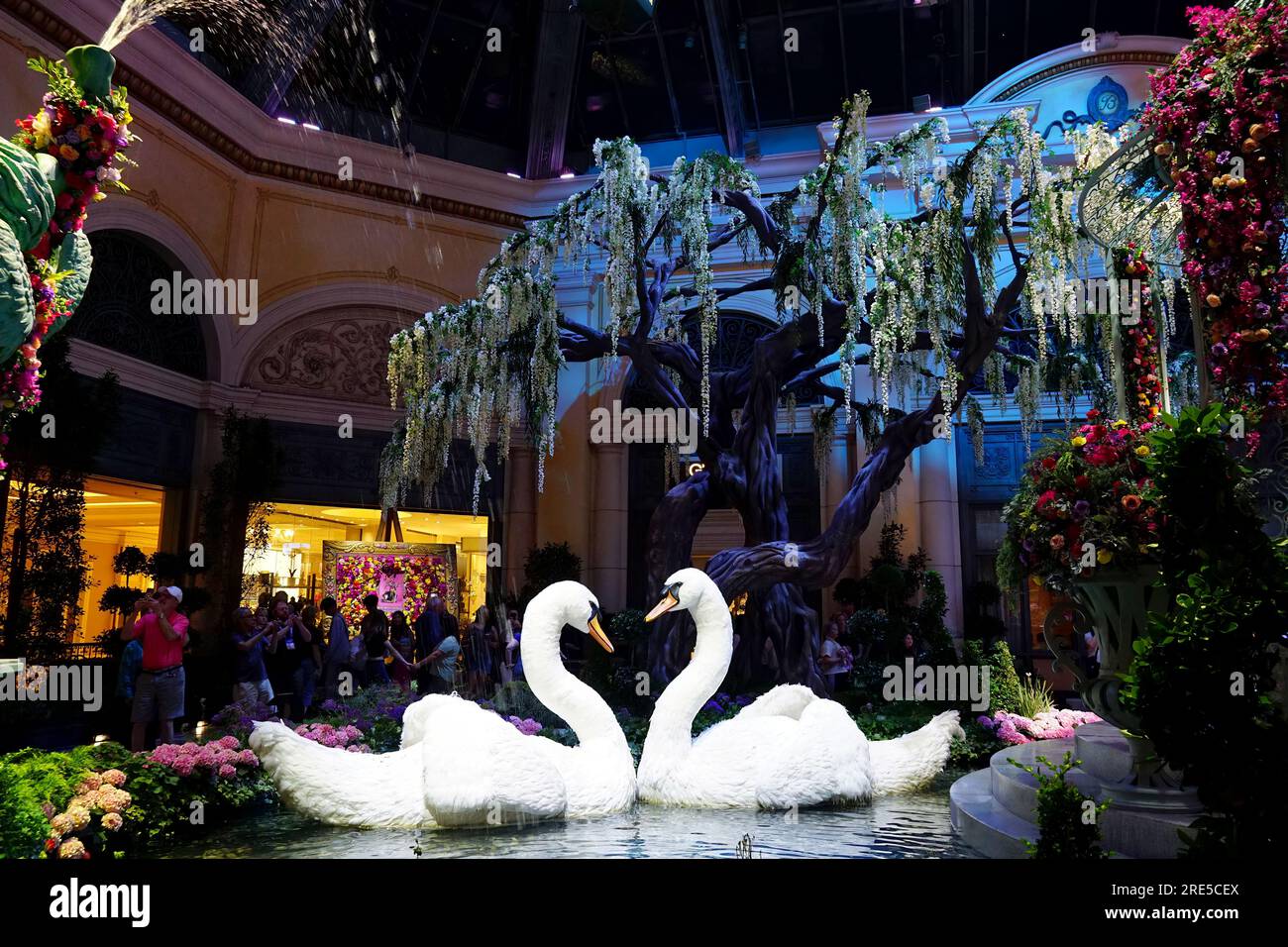 Bellagio las vegas interior hi-res stock photography and images - Alamy